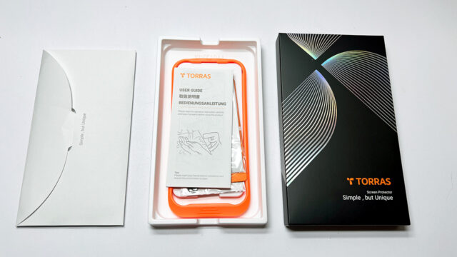 [レビュー] 貼り直しナシ!! TORRAS iPhone 15 Pro用強化ガラスフィルム『GlassGo Series』 | デジタルマガジン